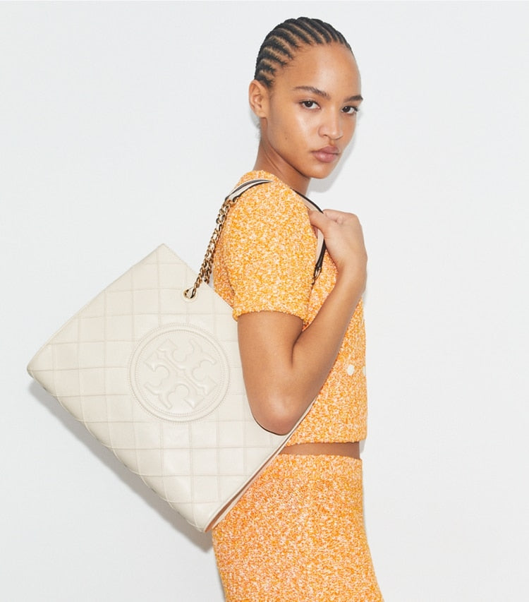 Tory Burch Fleming Soft Chain Tote New Cream – Kicks Machine