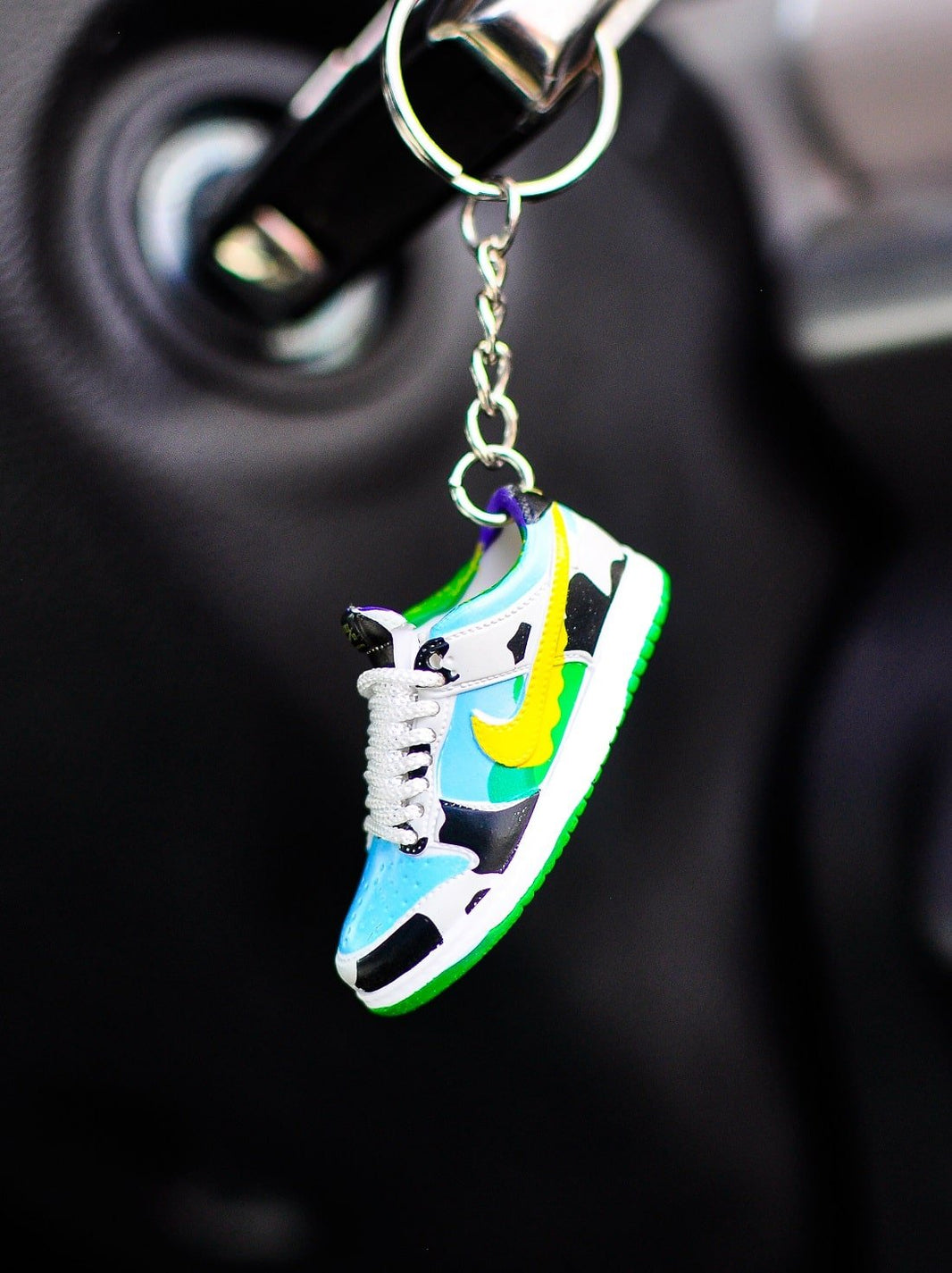 Sneaker Keychain – Kicks Machine
