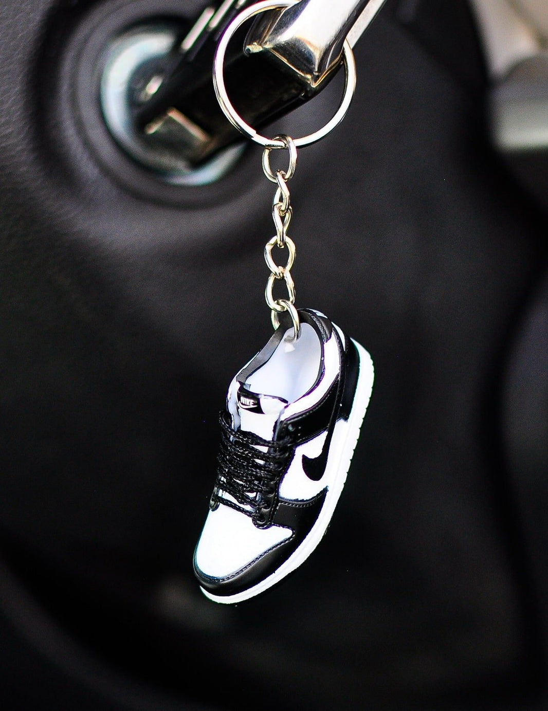 Sneaker Keychain – Kicks Machine